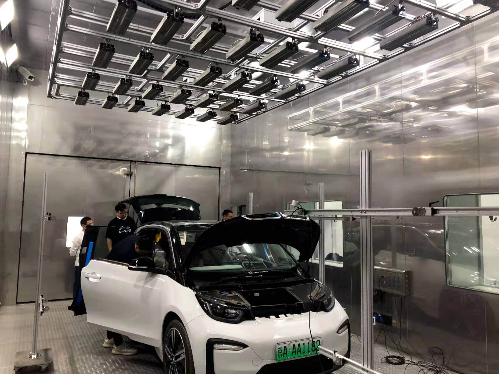 Automotive Test Chambers - KOMEG Chambers